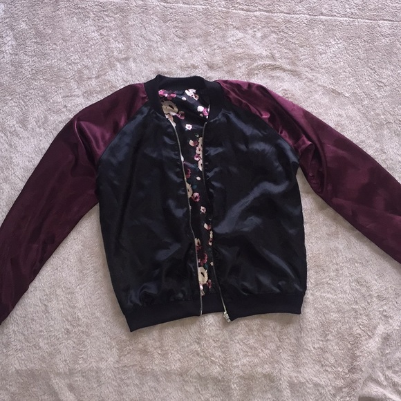 Candie's | Tops | Reversible Silky Maroon And Black Zipup | Poshmark